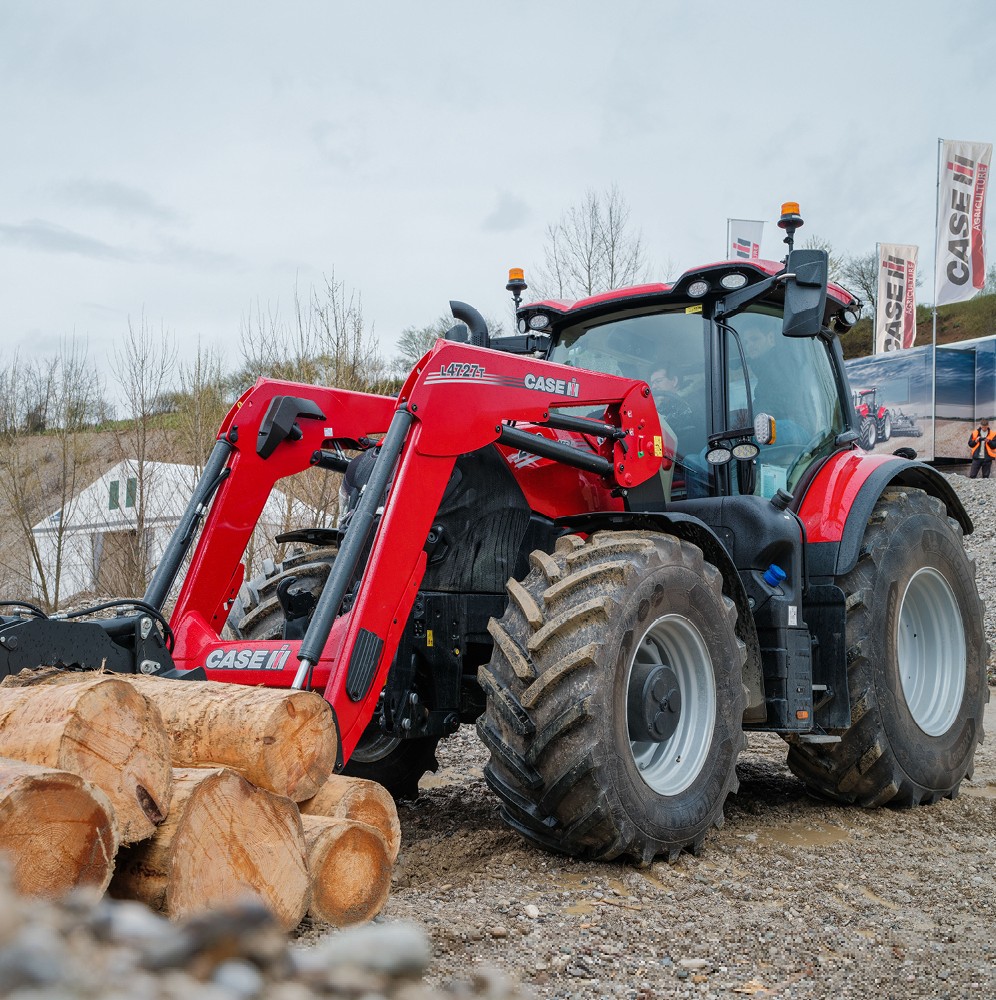 Case IH Front Loaders - Lloyd Ltd